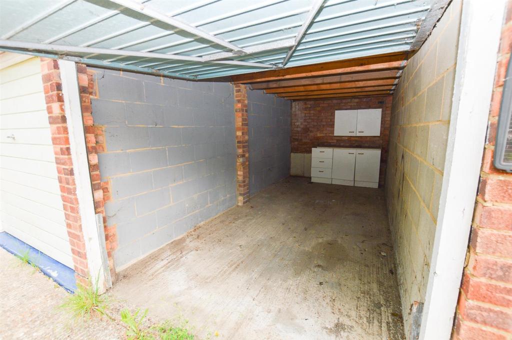 Black Path, Polegate Property - £100 pcm (£23 pw)