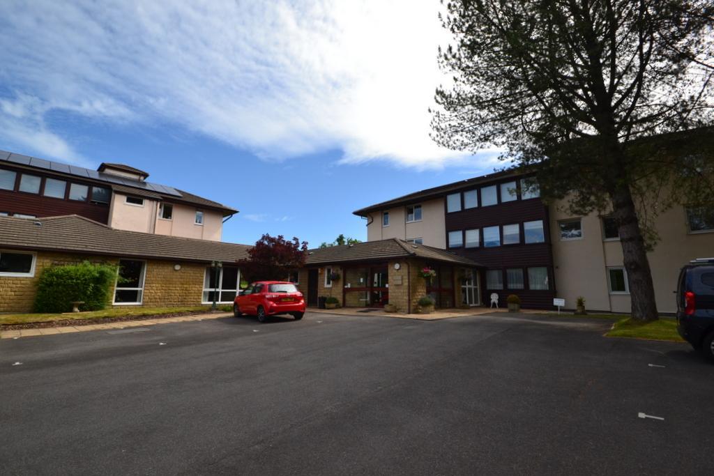 Green Park Court, Barrow, BB7 9BJ 2 bed apartment - £120,000