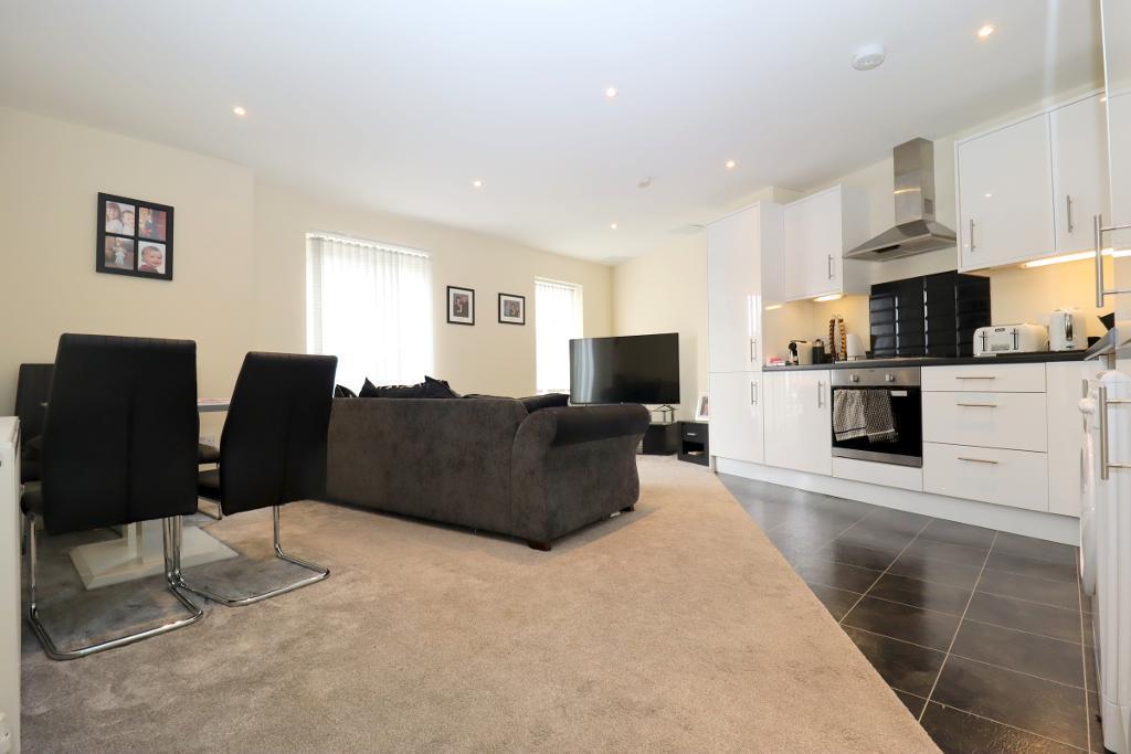 Catsbrook Road, Warden Hills, Luton, Bedfordshire, LU3 2EE 2 bed ...