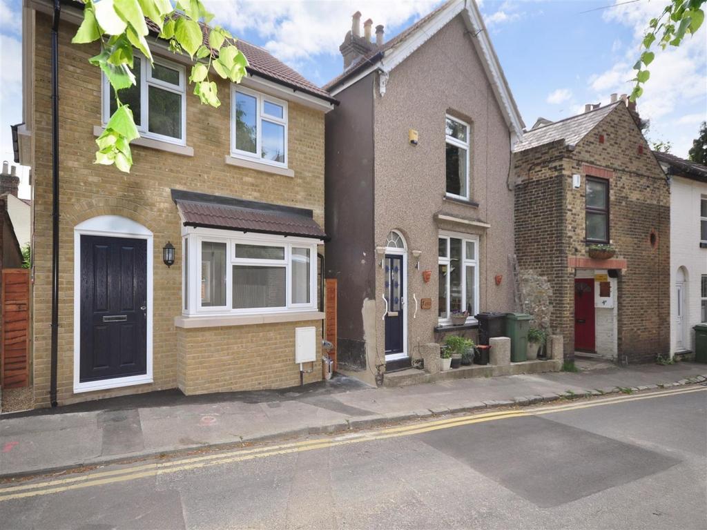 Lower Fant Road Maidstone ME16 2 bed detached house - £975 pcm (£225 pw)