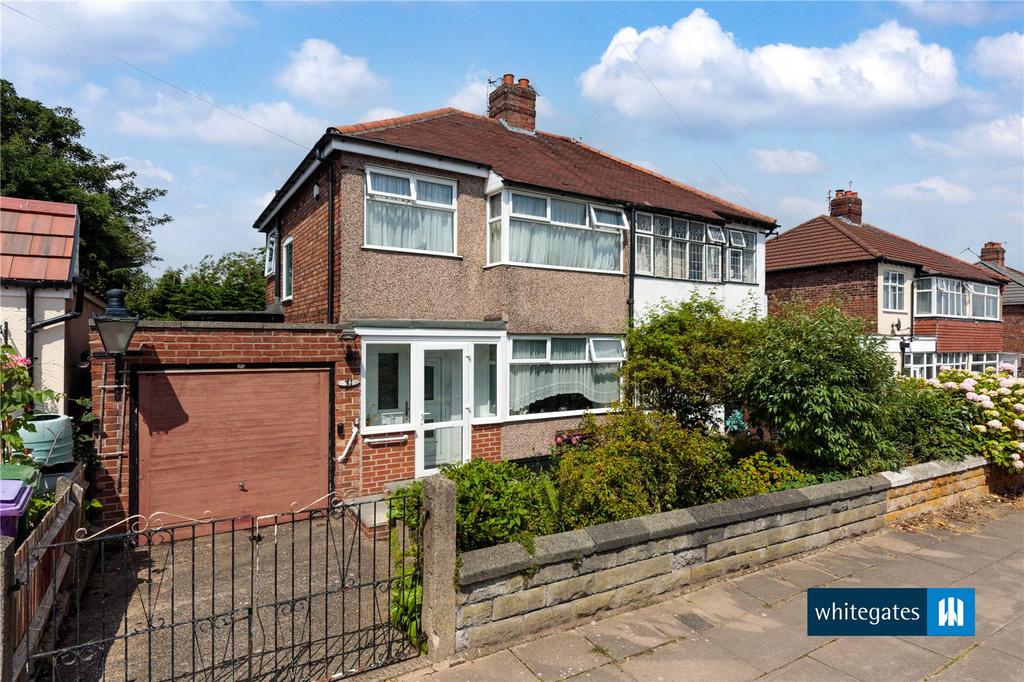 North Linkside Road, Liverpool... 3 bed semi-detached house - £230,000