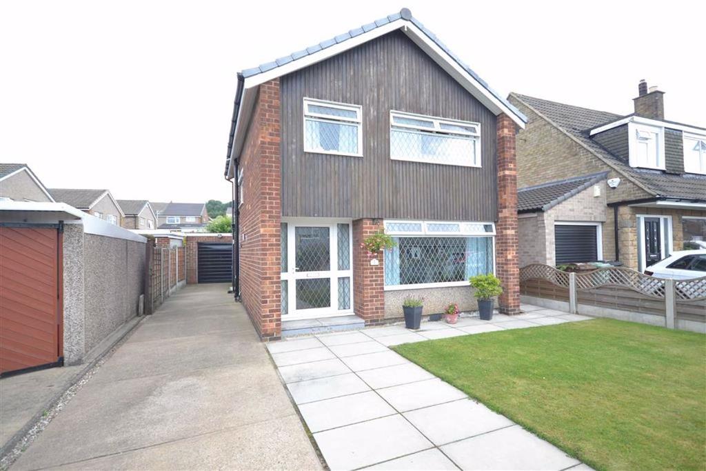Ledston Avenue, Garforth, Leeds, LS25 3 bed detached house - £330,000