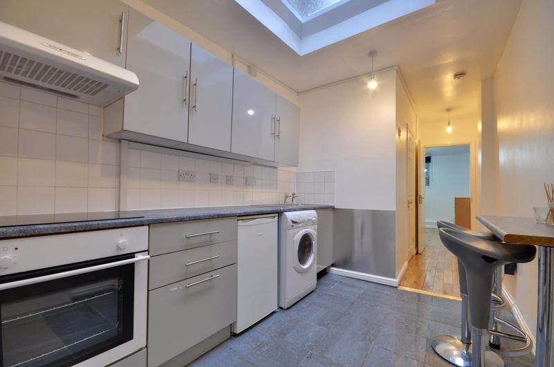 Tithe Farm Avenue, SOUTH HARROW... Studio - £875 pcm (£202 pw)