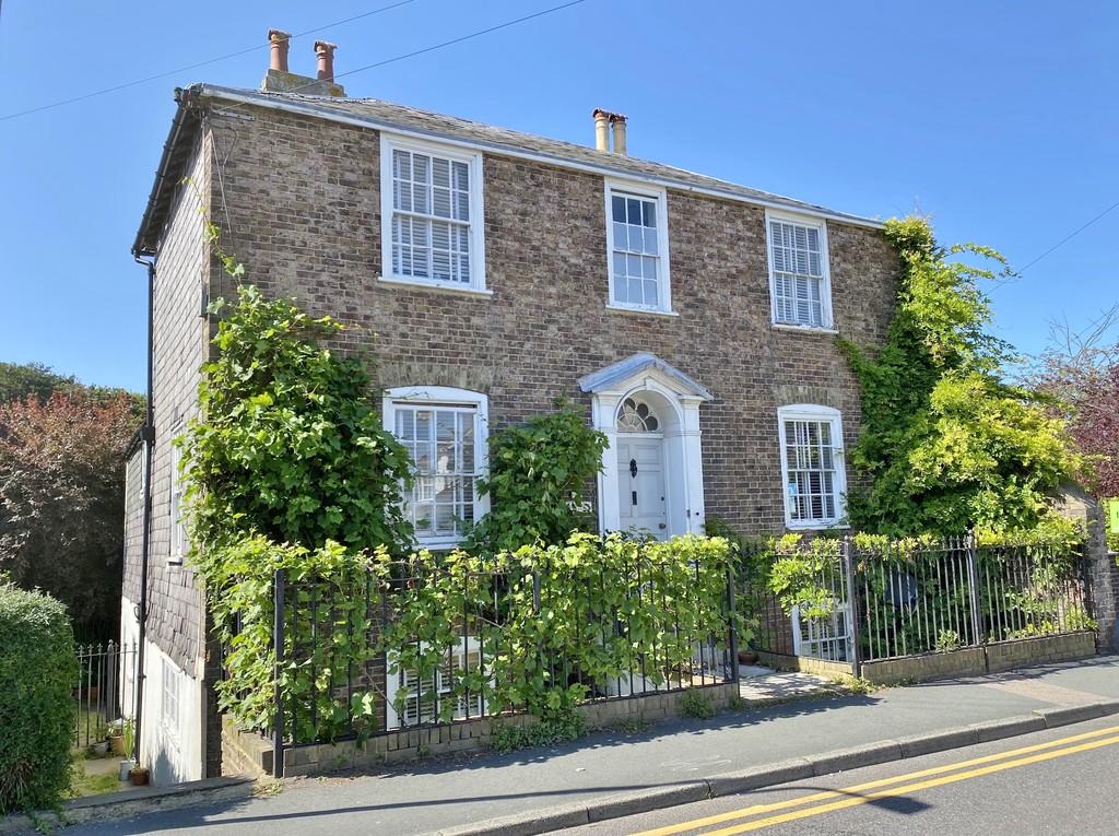 Middle Deal Road, Deal 4 bed detached house - £550,000
