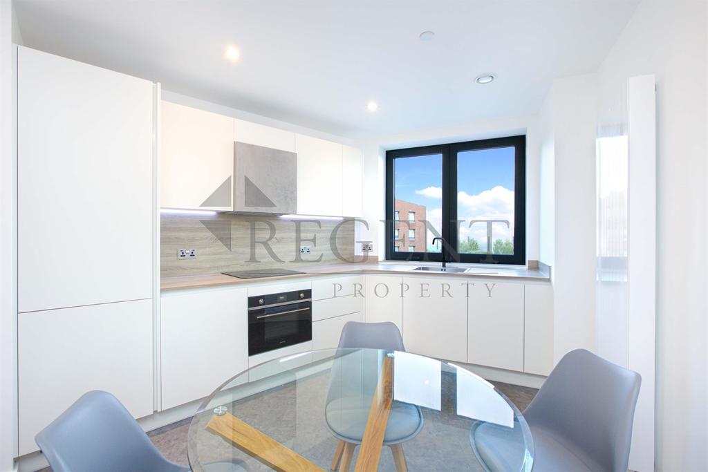 River Apartments, Gillender Street, E3 1 bed apartment - £1,425 pcm (£ ...