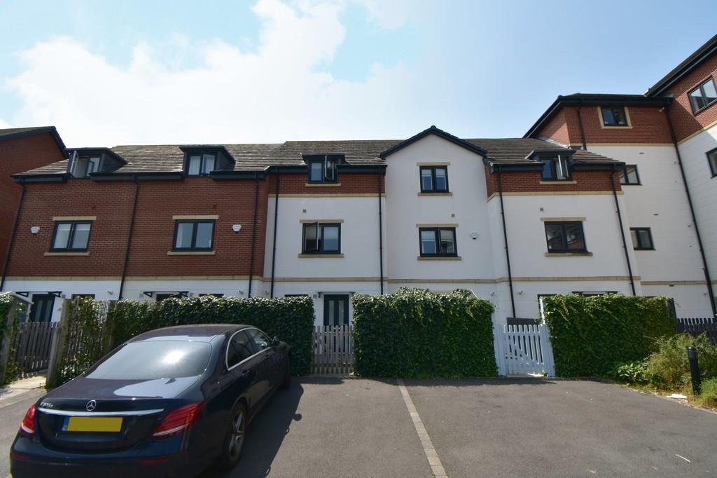 Parkgate Mews, Shirley 3 bed townhouse - £350,000