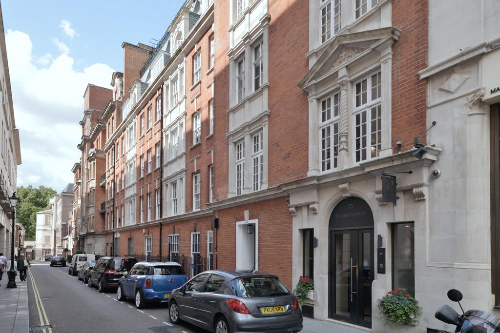 St James's Street, St James's... 1 bed property - £1,733 pcm (£400 pw)