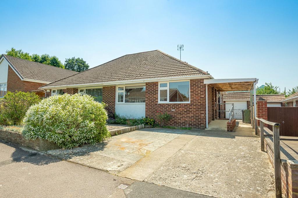 Howard Drive, Maidstone, ME16 2 bed bungalow - £325,000