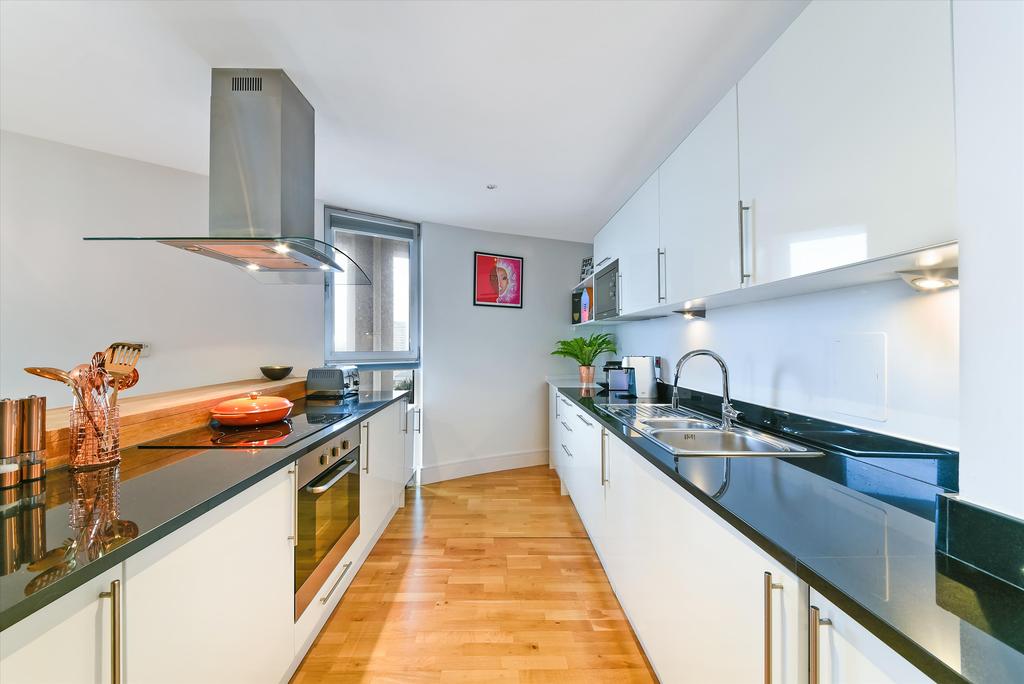 Trinity Tower, 28 Quadrant Walk... 2 bed apartment - £2,167 pcm (£500 pw)