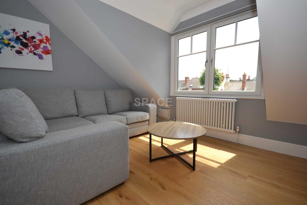 Addington Road, Reading, RG1 5PZ 2 bed apartment - £1,275 pcm (£294 pw)