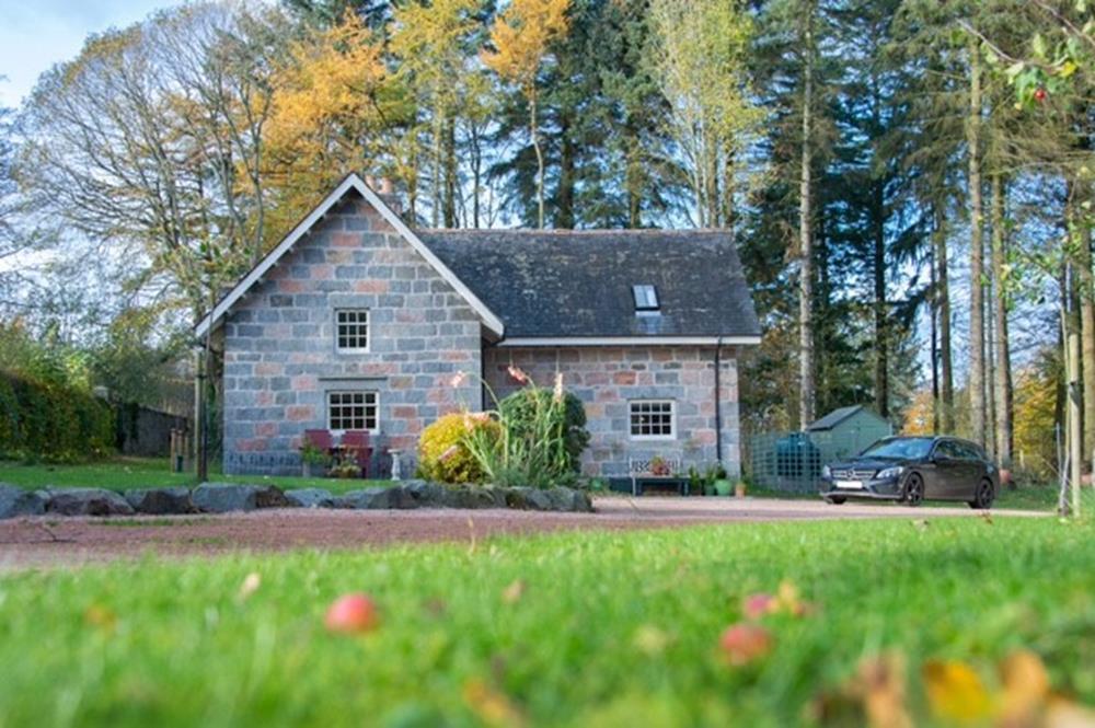Castle Fraser, Inverurie, AB51 4 bed detached house - £1,600 pcm (£369 pw)