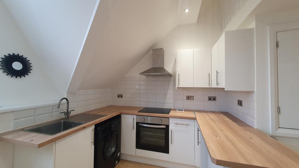 Ferry Road, Grangetown, Cardiff CF11 2 bed flat - £1,100 pcm (£254 pw)