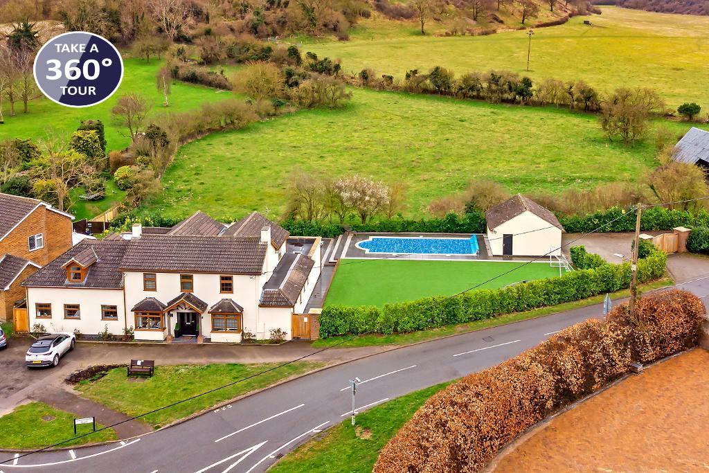Sharpenhoe Road, Sharpenhoe... 5 bed detached house - £1,175,000