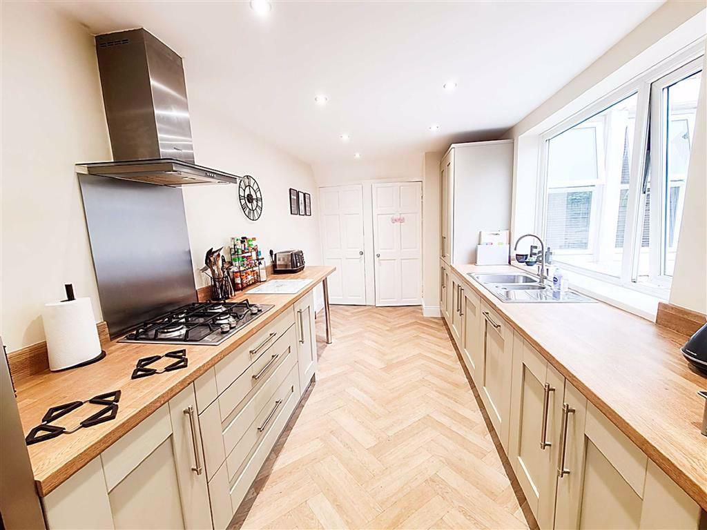 Laburnum Avenue, Wallsend, Tyne &... 3 bed terraced house - £169,950