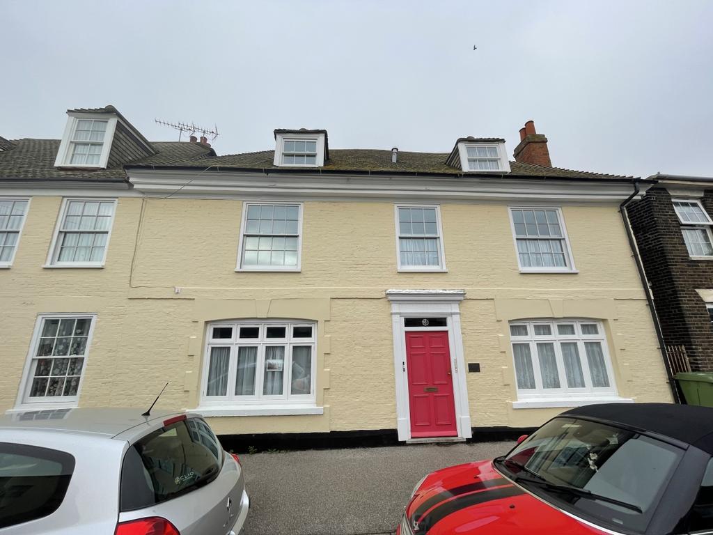High Street Queenborough ME11 1 bed apartment - £650 pcm (£150 pw)