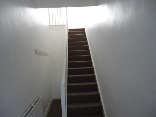 Crow Lane, Rochester ME1 2 bed maisonette - £950 pcm (£219 pw)