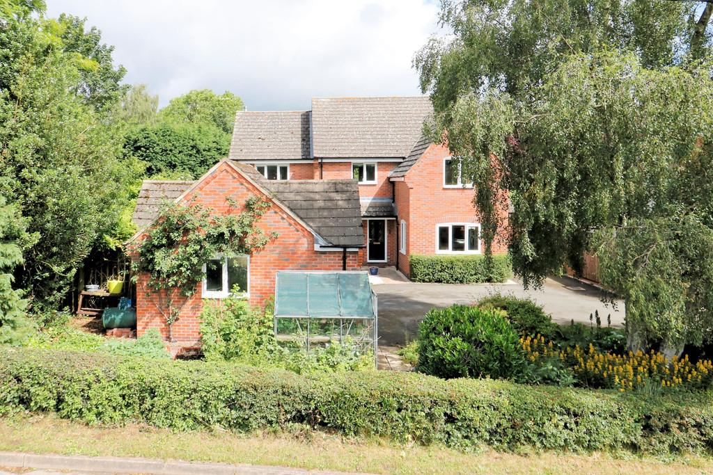 Bridge Street, Packington 4 bed detached house - £600,000