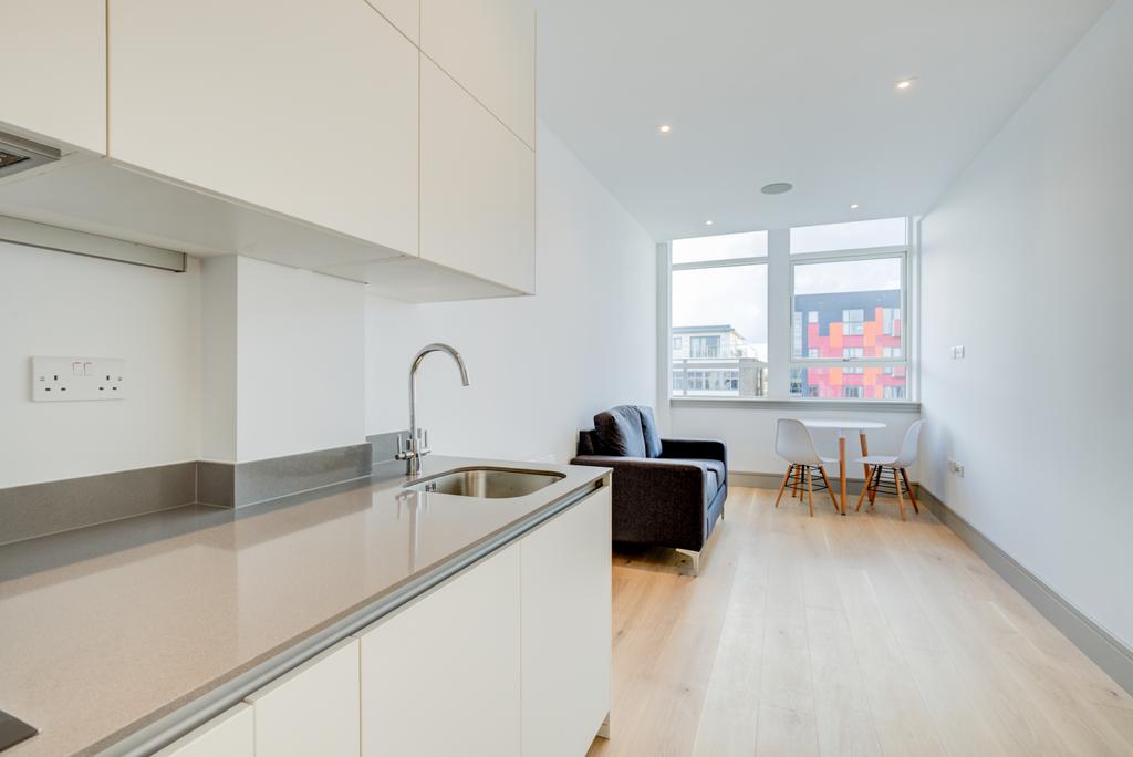 Broad House, HA2 7BJ 1 bed flat - £978 pcm (£226 pw)