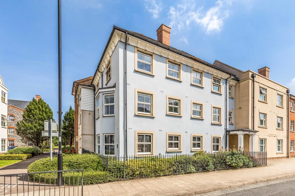 St. Agnes Place, Chichester, West Sussex 2 bed apartment - £299,950