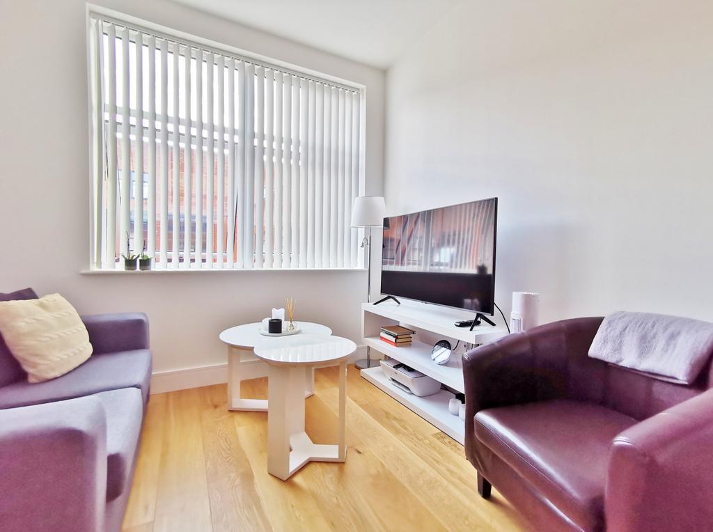 The Landmark, Flowers Way, Luton LU1 Studio - £130,000