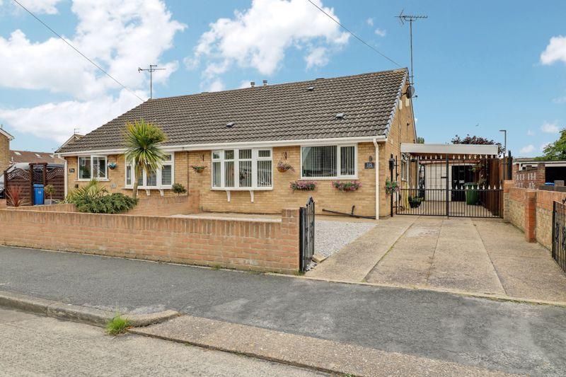 Lincoln Green, Anlaby Common 2 bed semi-detached bungalow - £180,000