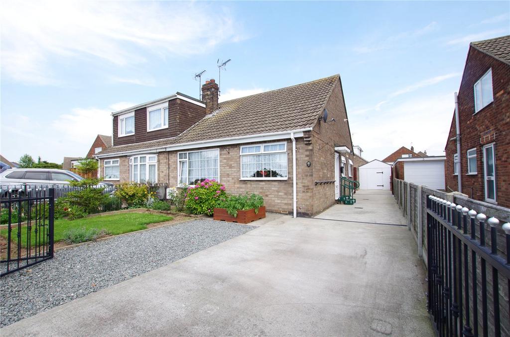 Albemarle Road, Keyingham, Hull, HU12 2 bed bungalow - £150,000