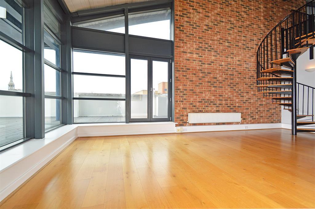 Curtain Road, London, EC2A 3BS 2 bed penthouse - £3,466 pcm (£800 pw)