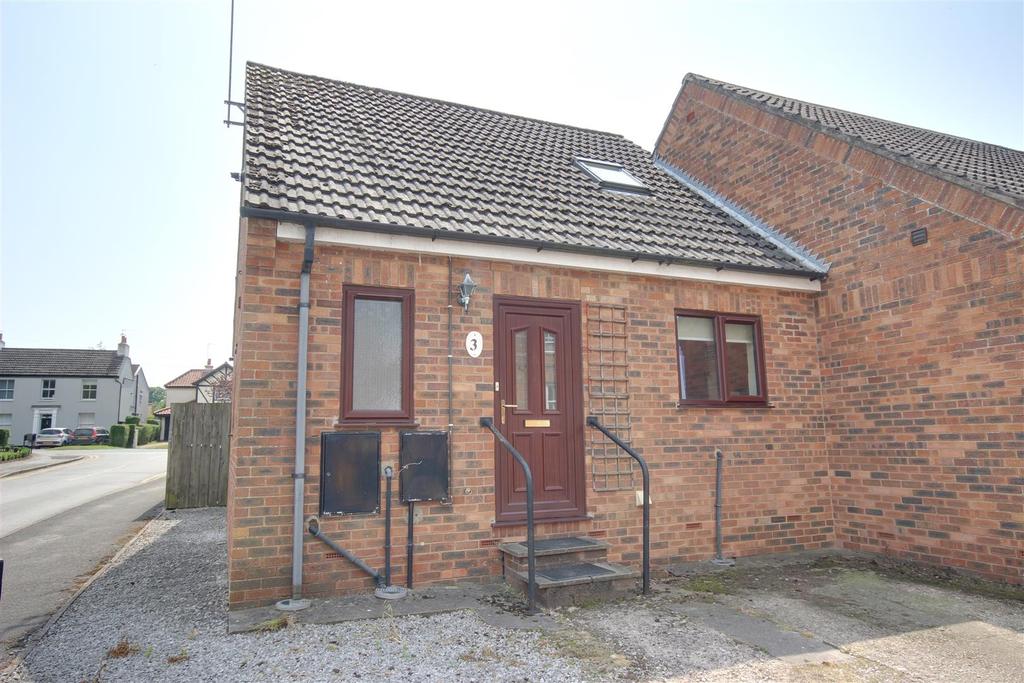 Vicarage Gardens Elloughton Brough 3 Bed Semi Detached House £155 000