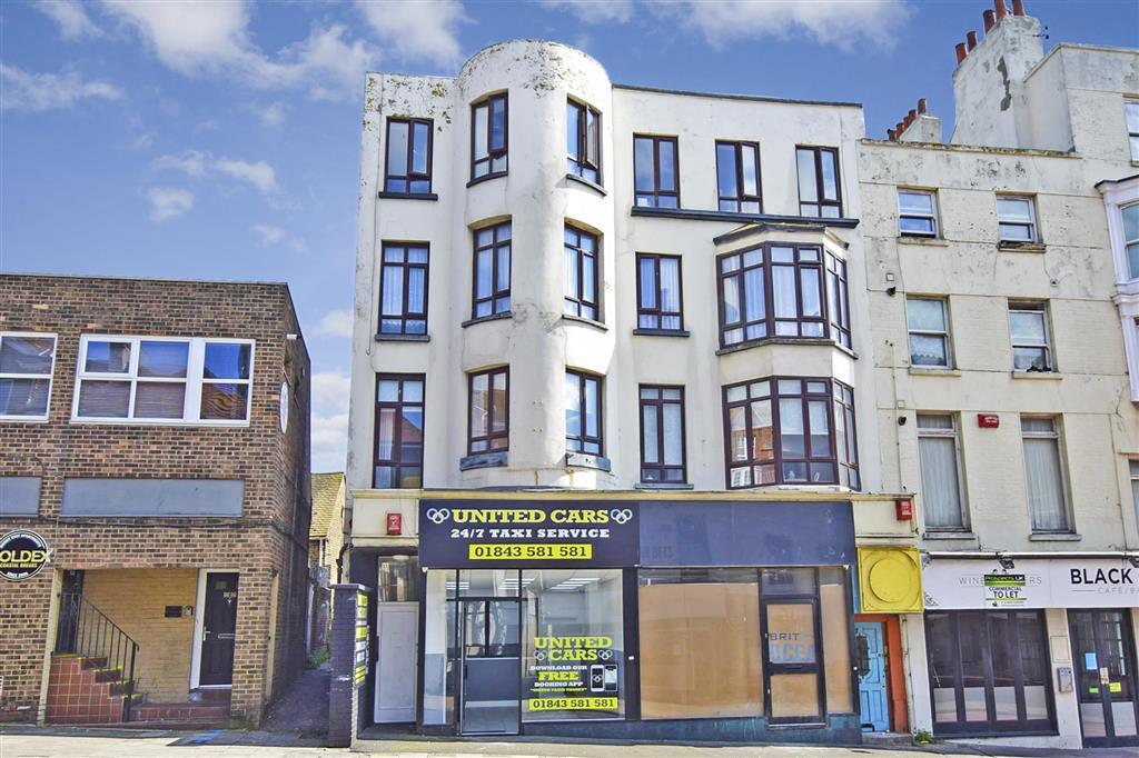 Marine Gardens, Margate, Kent 3 bed apartment - £375,000