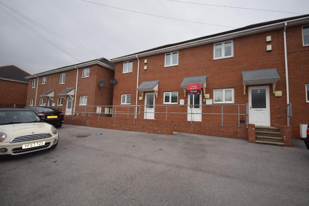 Seventh Avenue, Llay, LL12 2 bed flat - £550 pcm (£127 pw)
