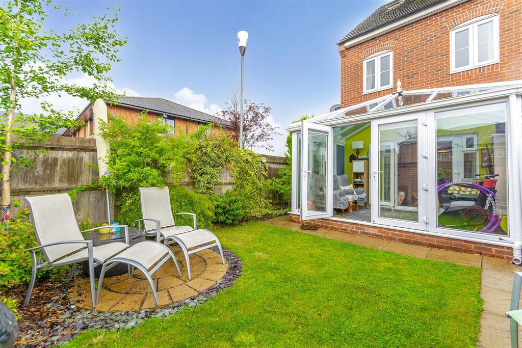 Bramley Road, Long Eaton 3 bed end of terrace house - £215,000