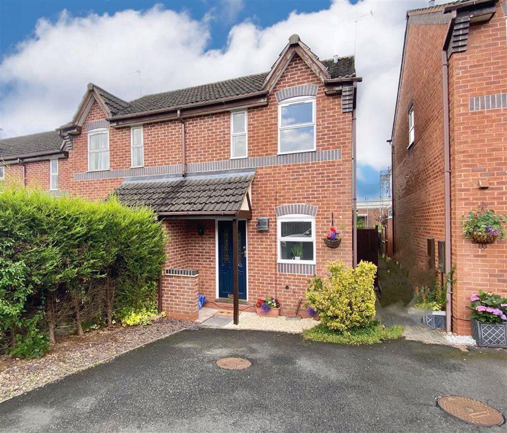 Chestnut Grove, Stone 2 bed semi-detached house - £165,000