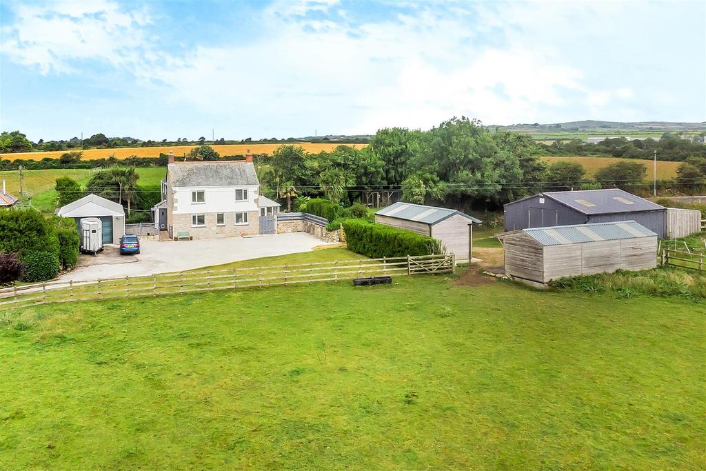 Trenear, Helston 6 bed detached house - £775,000