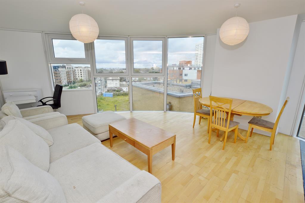 Angel Way, Stratford, London, E15 1BL 2 bed flat - £1,500 pcm (£346 pw)