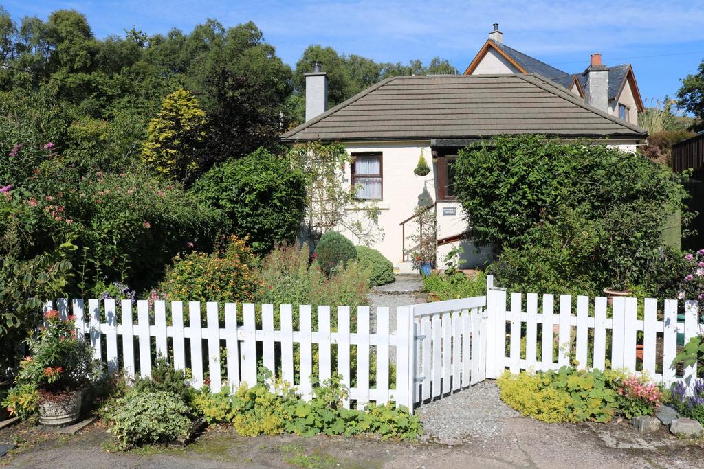Church Road, Kyle of Lochalsh IV40 2 bed detached house - £150,000