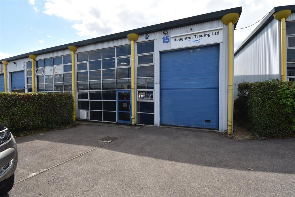 Progress Park, Ribocon Way, Luton... Retail property (high street) - £ ...