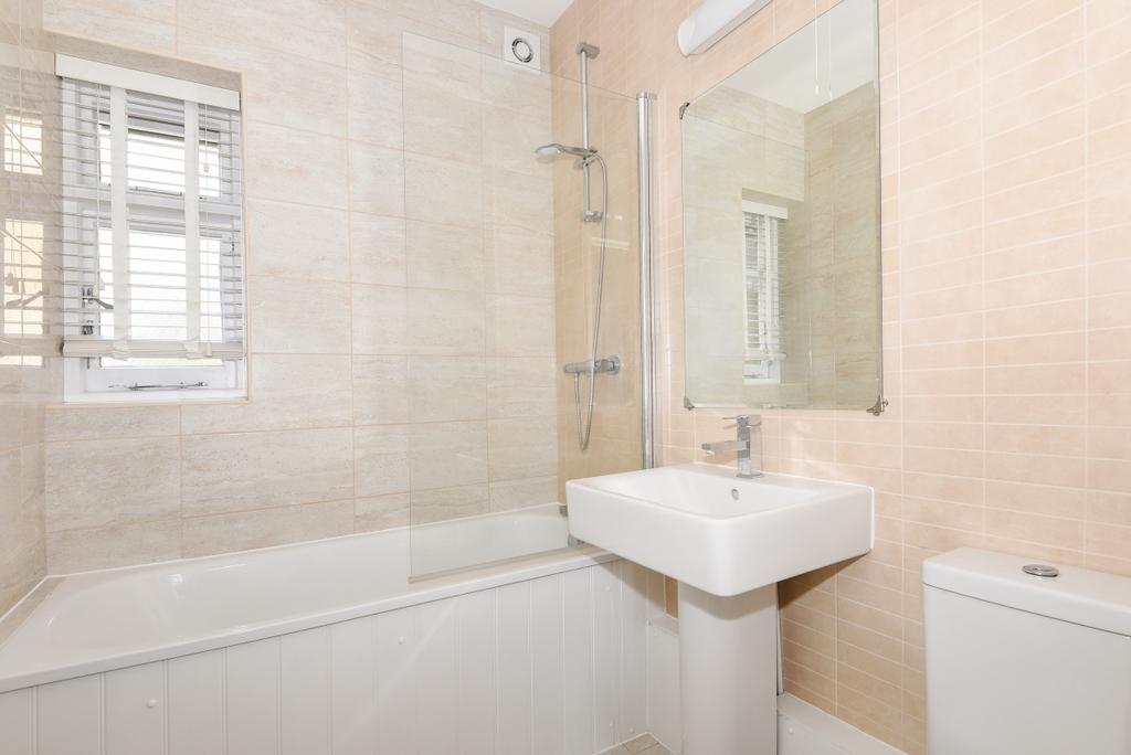 Liverpool Grove Walworth SE17 2 bed apartment - £1,475 pcm (£340 pw)