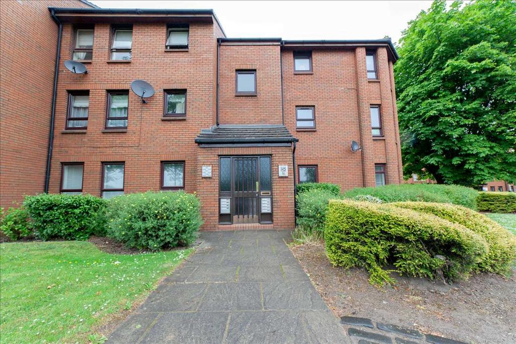 Caird Street, Hamilton 2 bed apartment - £84,995