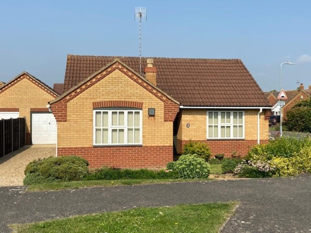 Horseshoe Road, Spalding 2 bed detached bungalow - £219,950