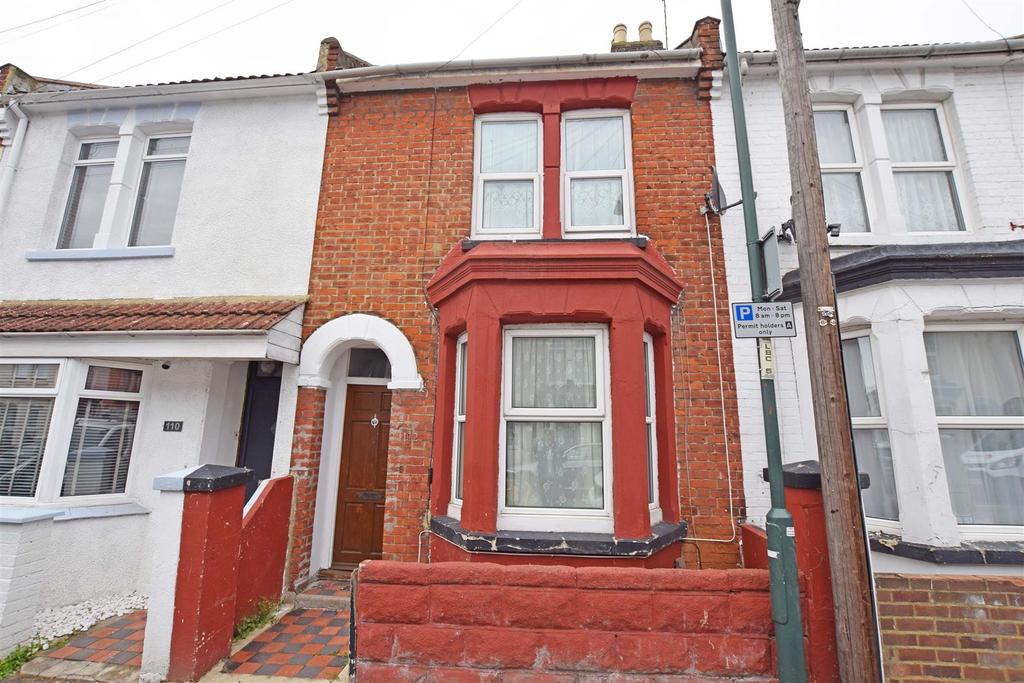 Livingstone Road, Gillingham 3 bed terraced house - £240,000