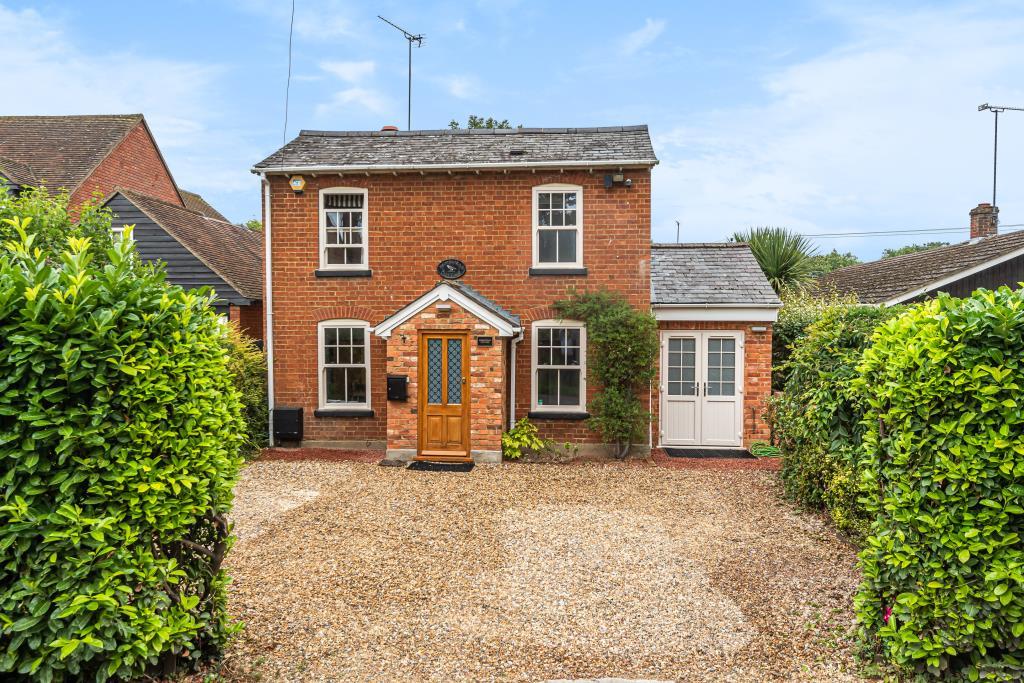 Sonning Eye, Berkshire, RG4 3 bed detached house - £4,000 pcm (£923 pw)
