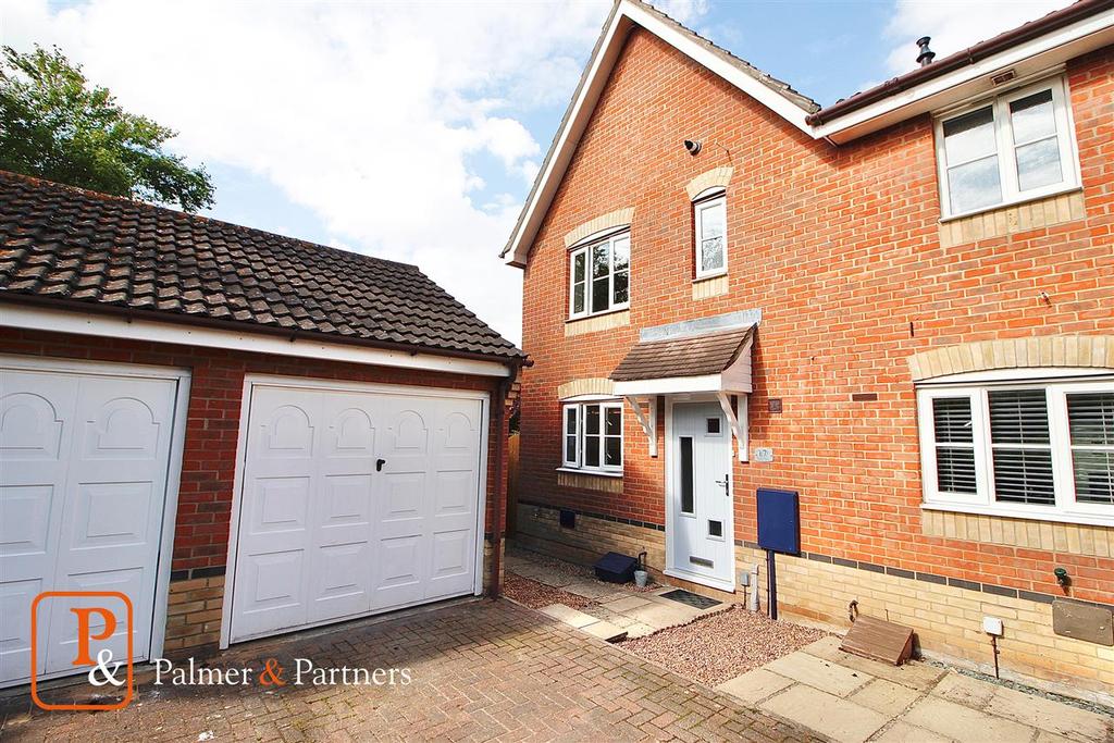 Grayling Road, Pinewood 3 bed end of terrace house - £260,000