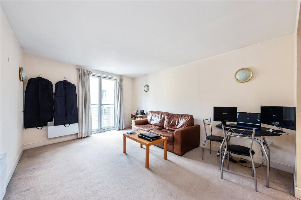 Plumbers Row, London, E1 1 bed apartment - £1,500 pcm (£346 pw)