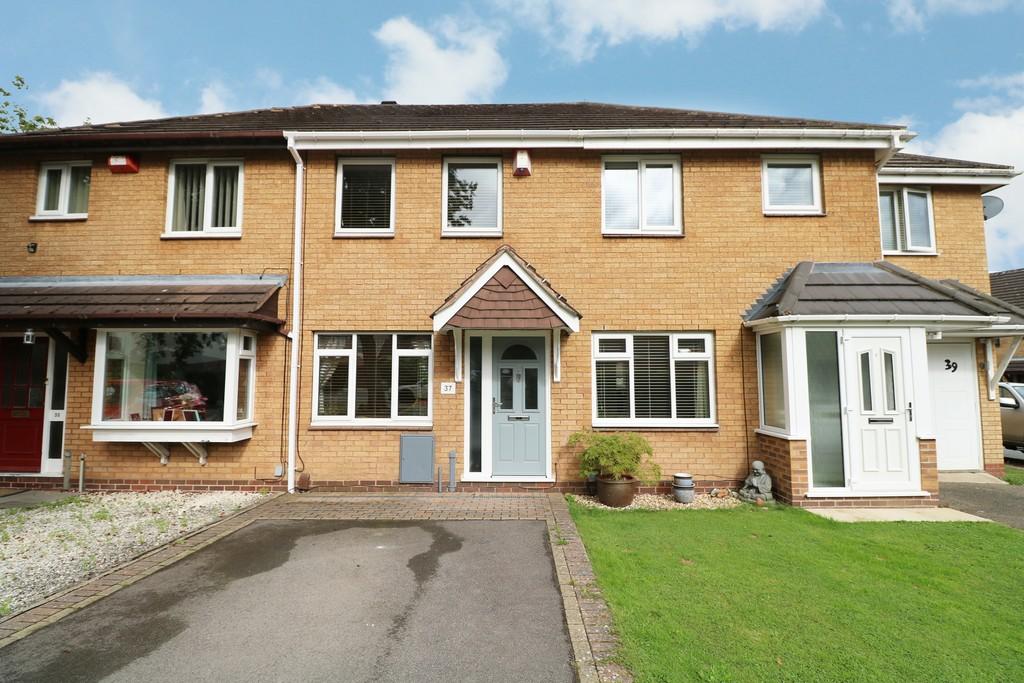 Rainsbrook Drive, Monkspath 2 bed terraced house - £270,000