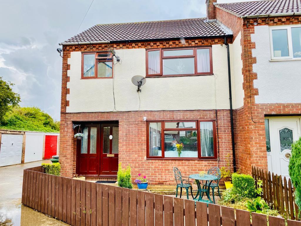 Elm Grove, Aldbrough, Hull 3 bed terraced house - £135,000