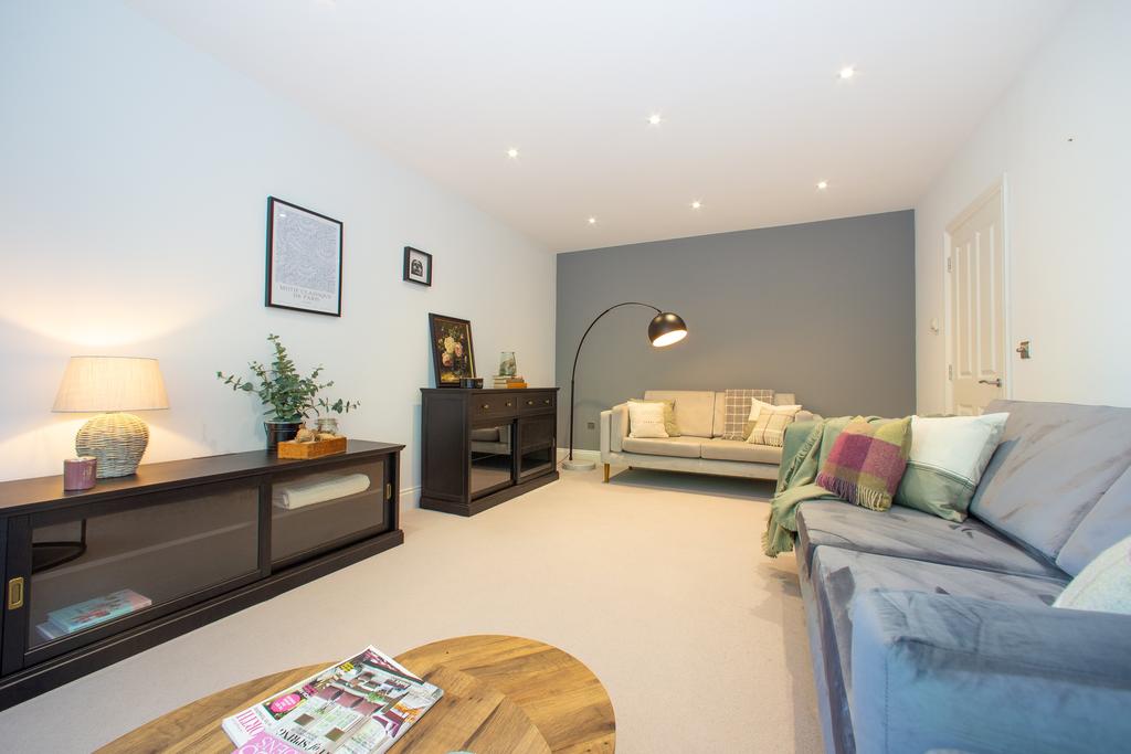 6 Tetley Gate, Headingley, Leeds, LS6... 4 bed townhouse - £2,200 pcm ...