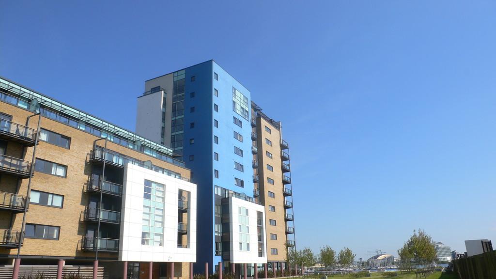 Lady Isle House, Prospect Place, Cardiff Bay 2 bed apartment - £1,050 ...