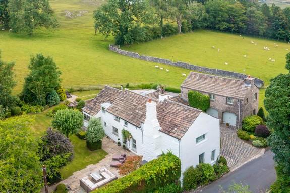 Worston, Clitheroe BB7 4 bed character property - £1,150,000