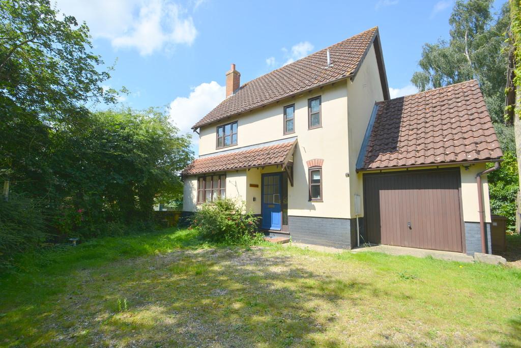 Hoxne Road, Syleham 3 bed detached house - £275,000