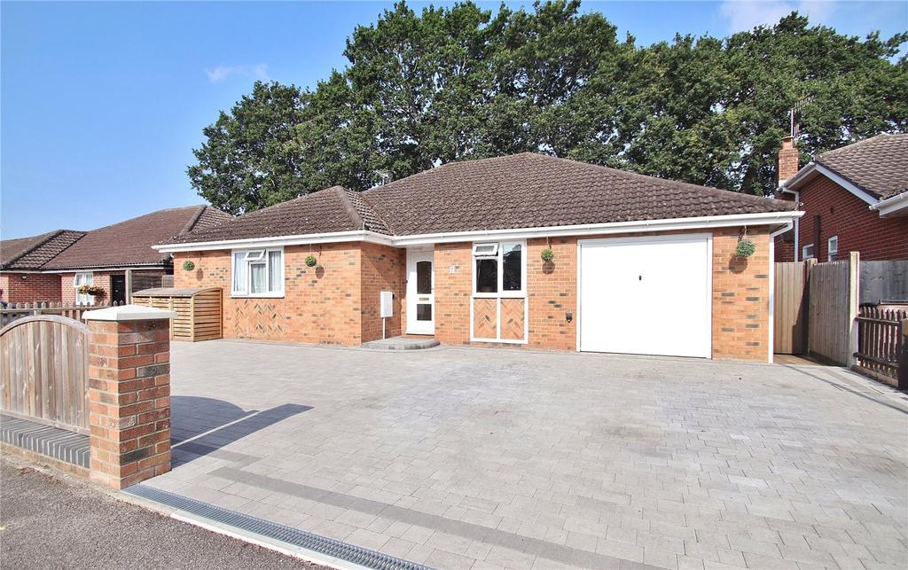 Home Farm Way, Verwood, BH31 3 bed bungalow - £500,000